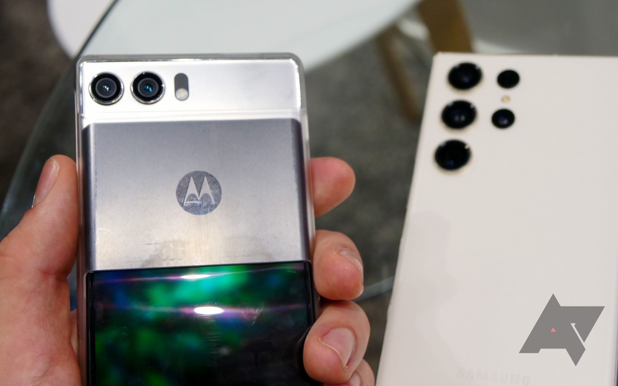 Motorola Rizr rollable concept hands-on: Simultaneously cool and dumb