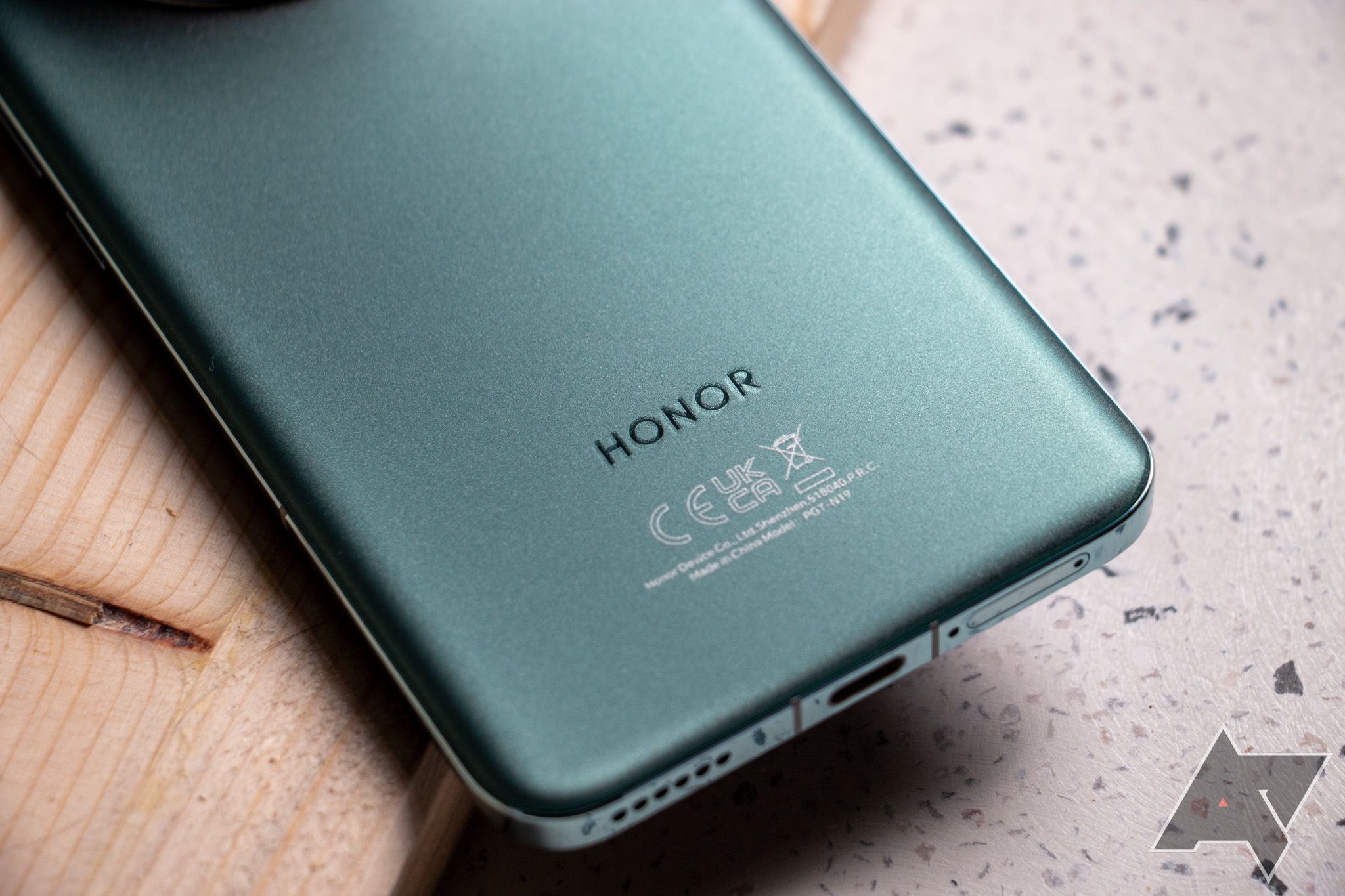 Honor is the latest phone brand to hop on Google's gen AI bandwagon