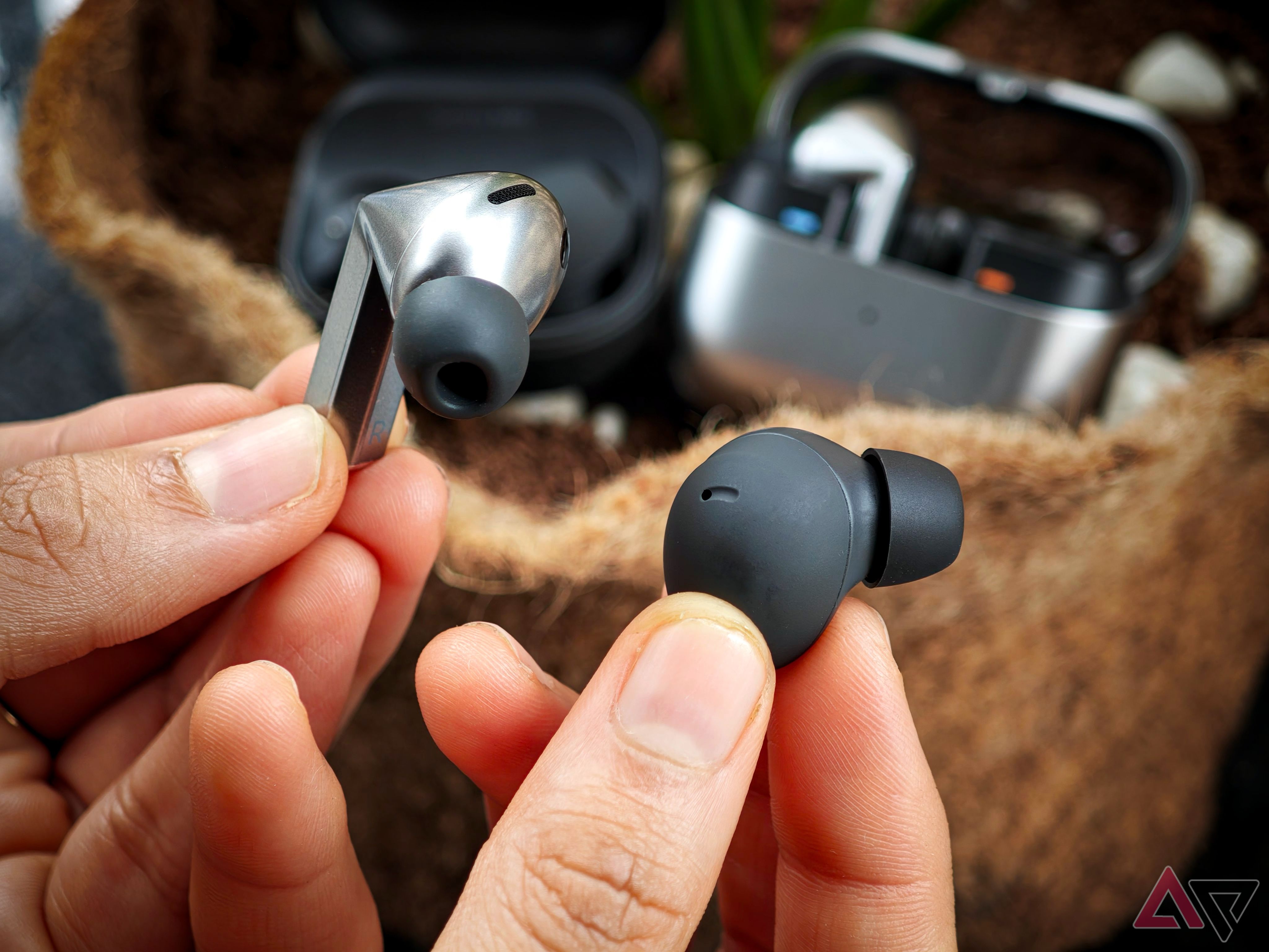 Samsung Galaxy Buds 3 Pro vs. Galaxy Buds 2 Pro: Similar name, very ...