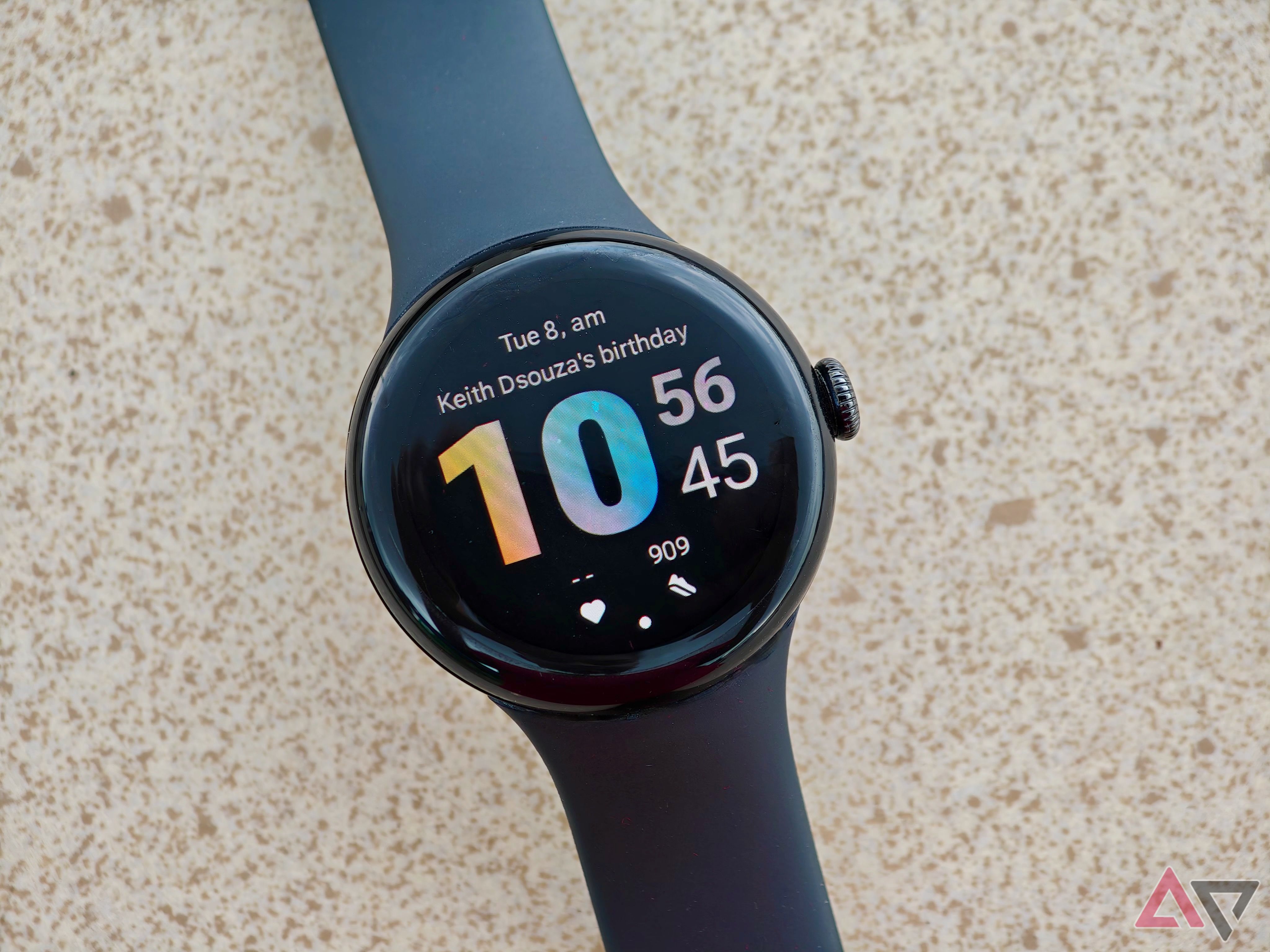 As a long-time Pixel Watch 2 user, here are my top 7 watch faces - Blog ...