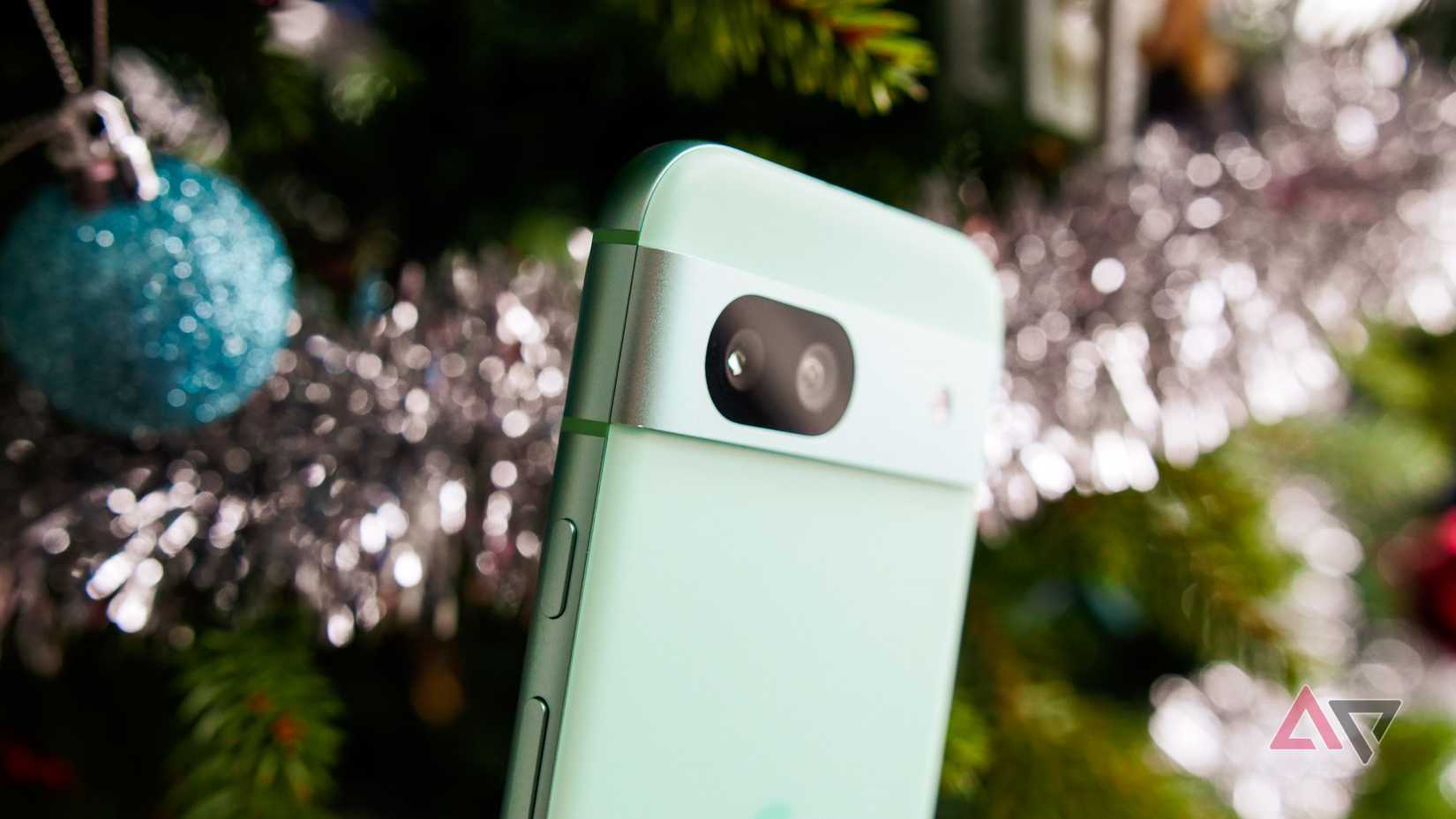 In 2025, some Android phones should ditch their camera bumps
