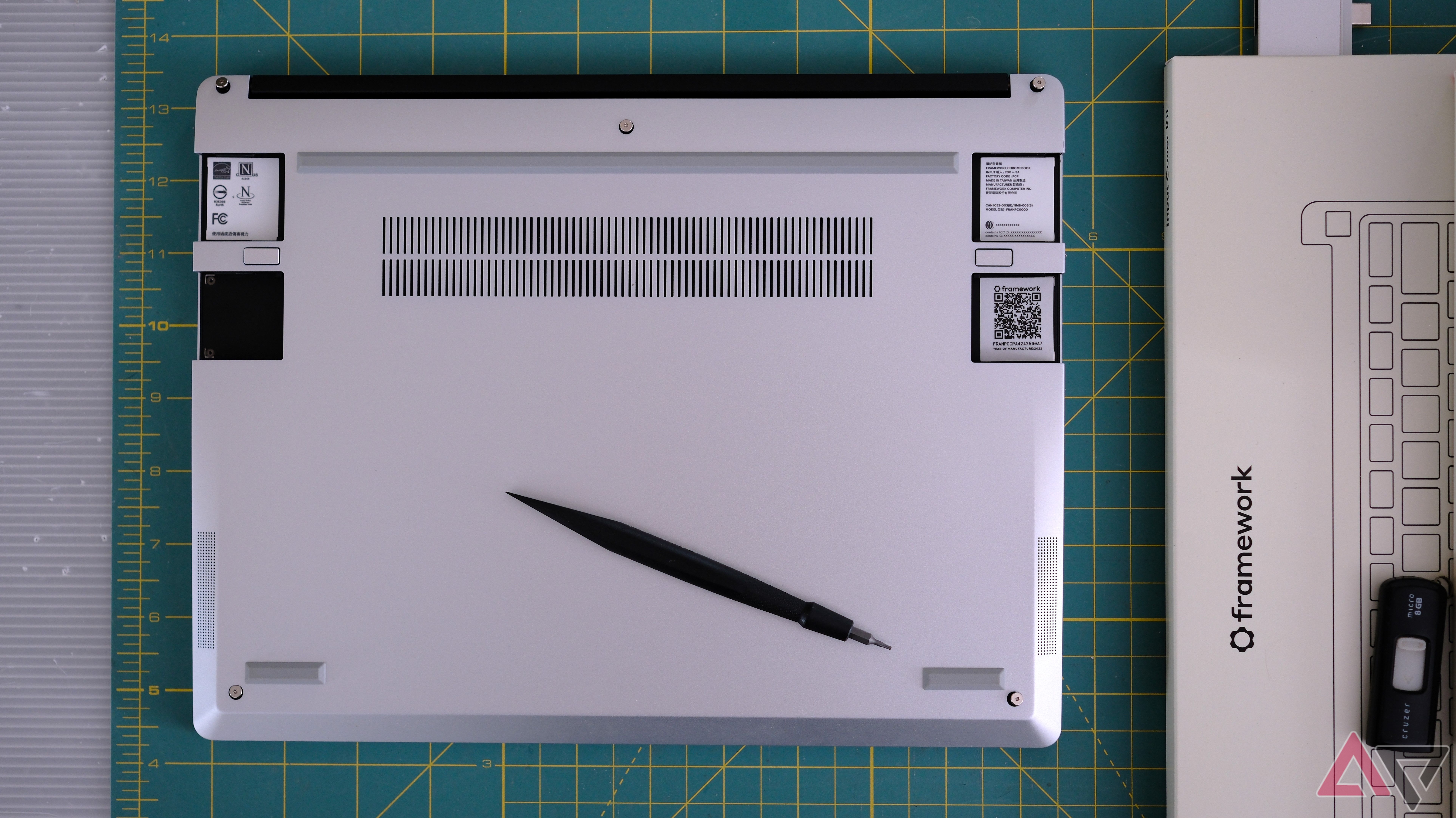 I turned this Chromebook into a full-fledged Linux system by swapping ...