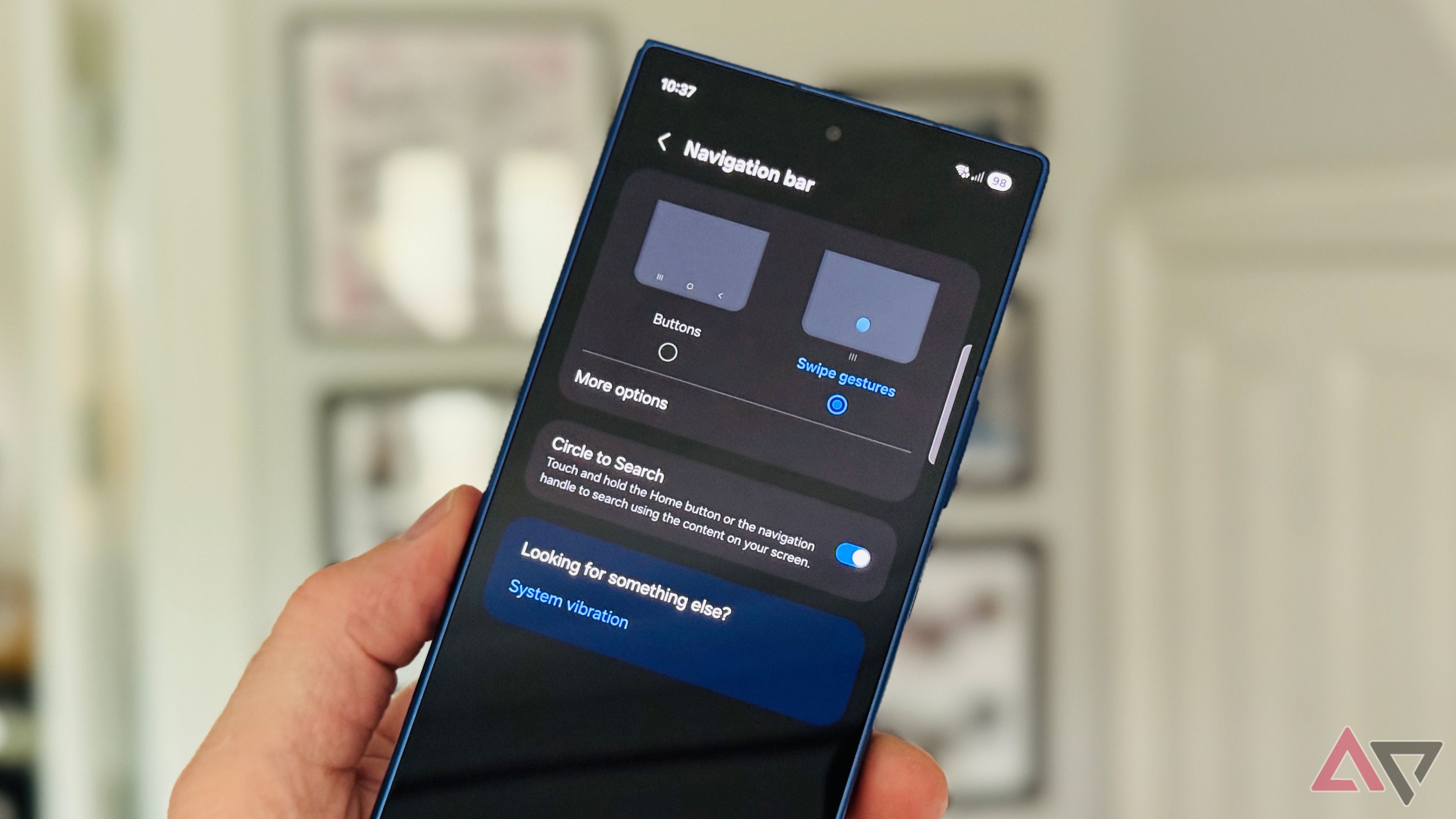 Samsung tests a navigation switcher for a future version of One UI 8